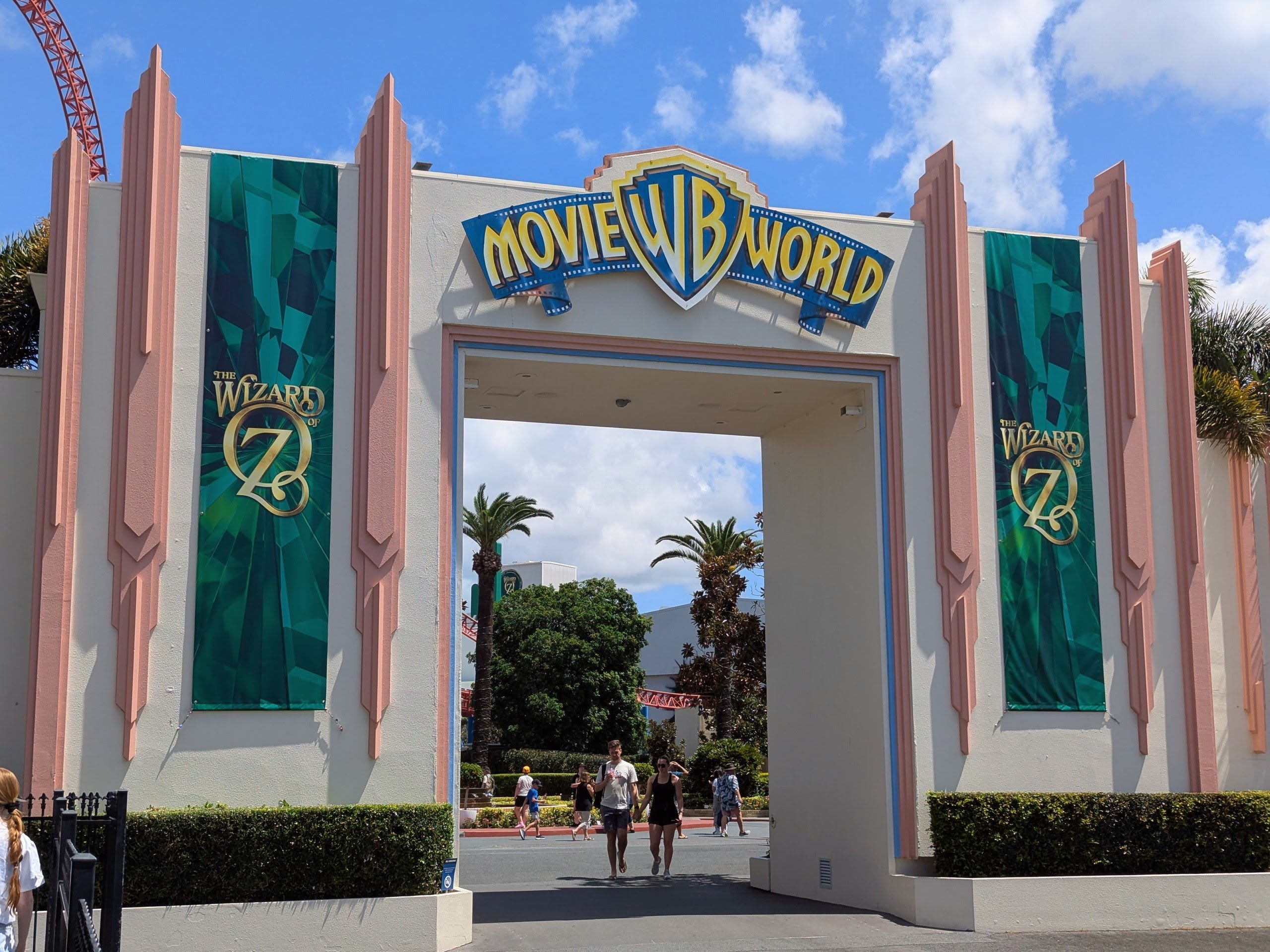 The Wizard of Oz arrives at Movie World | Reviews | Theme Parks AU